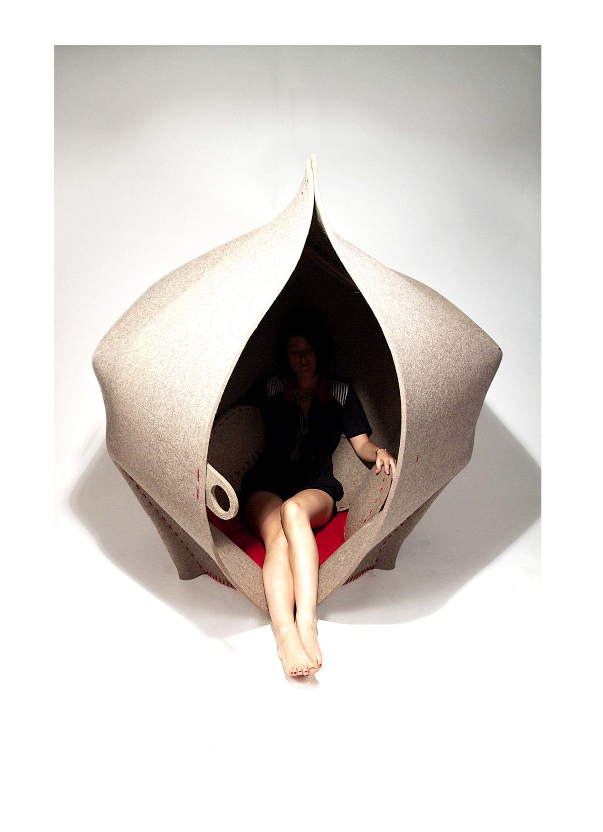 HUSH SEATING POD | AWARD-WINNING DESIGN– Green Design Gallery
