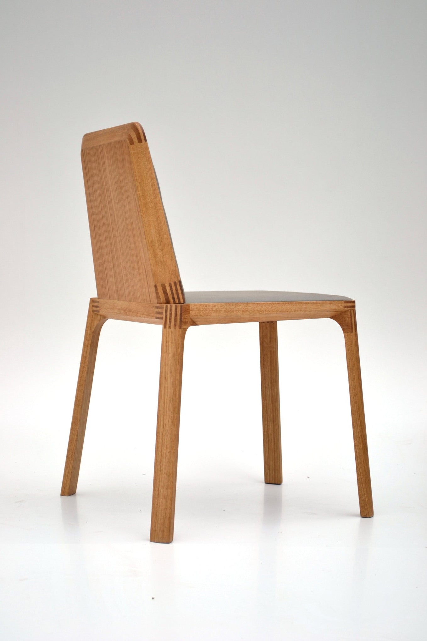 STACK DINING CHAIR– Green Design Gallery